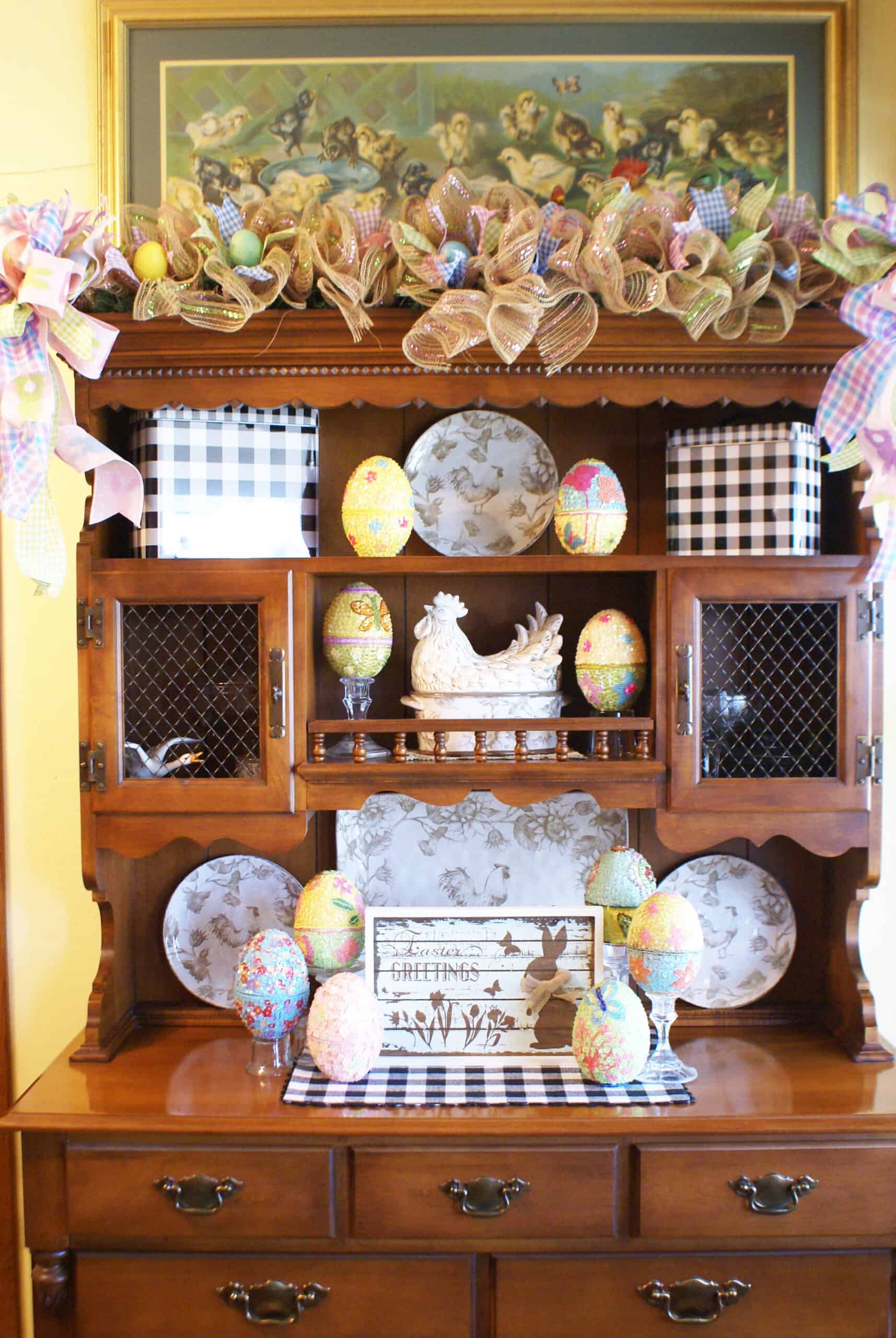 My Easter Hutch Vignette and Décor